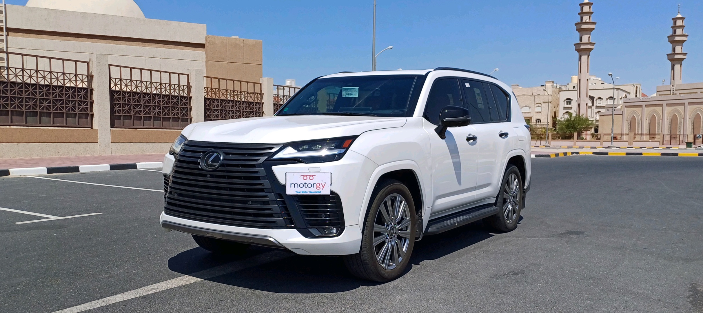 موتورجي | لكزس؜ LX600؜ 2022