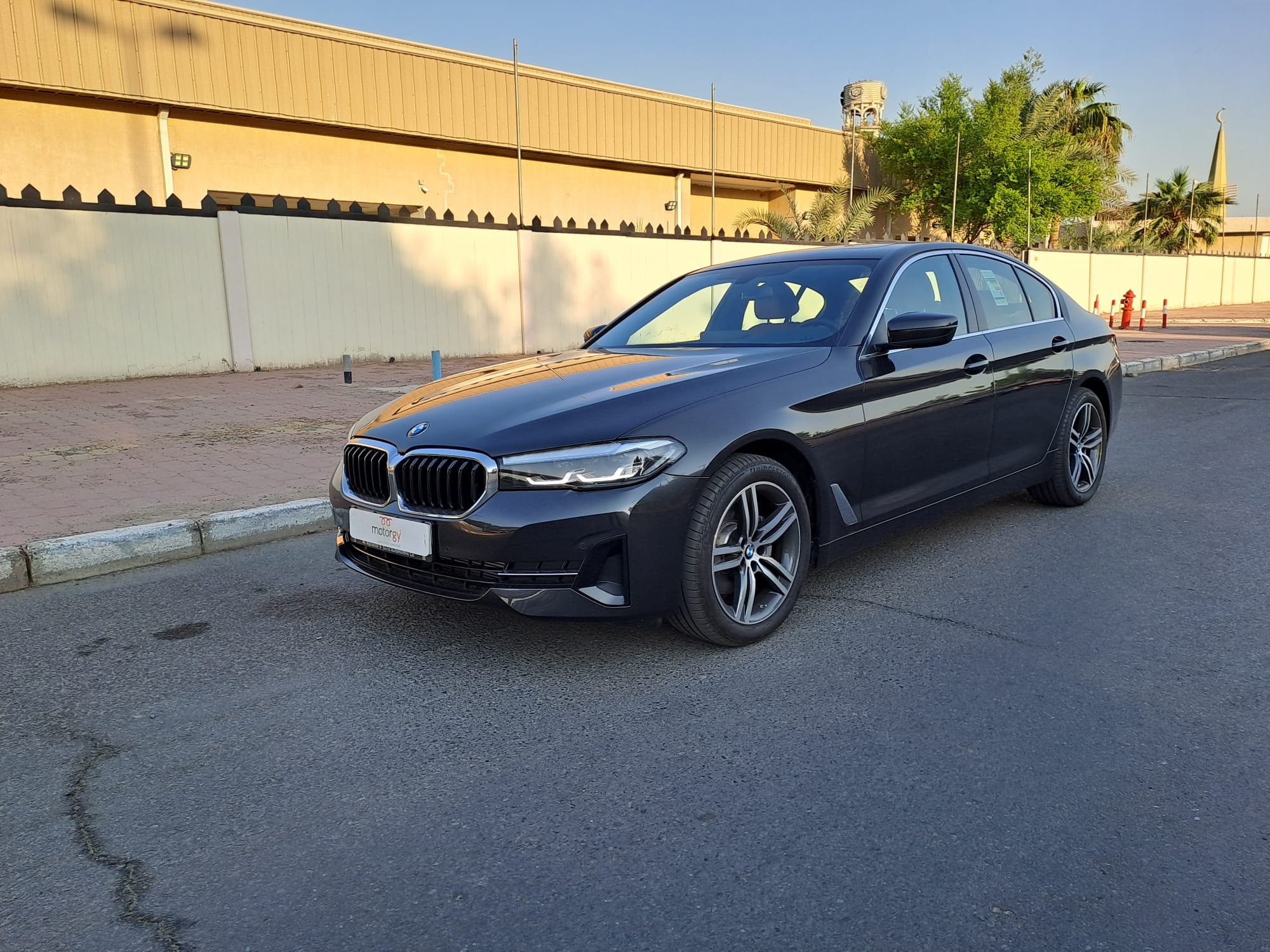 موتورجي | بي إم دبليو؜ 520i؜ 2023